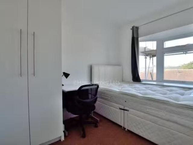 1 bedroom house share for rent in Medmerry Hill, Brighton, BN2