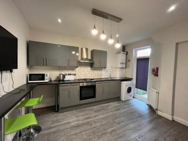 1 bedroom house share for rent in Norbury Street, Salford, M7