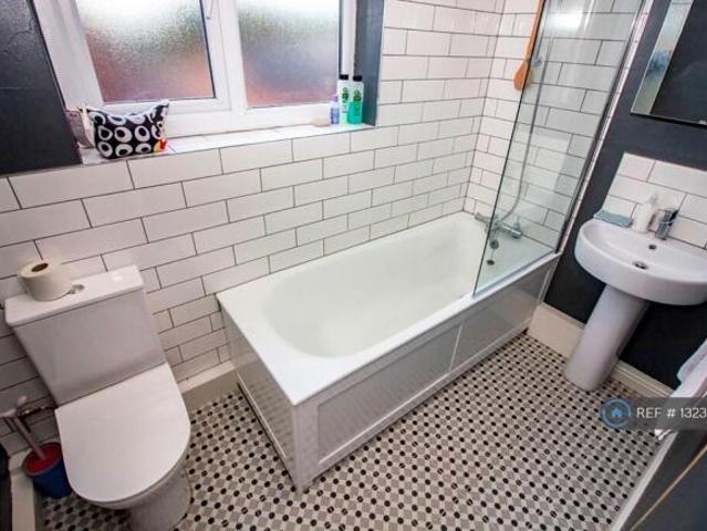 1 bedroom house share for rent in Normanton Terrace, Newcastle Upon Tyne, NE4