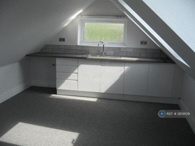 1 bedroom house share for rent in Northampton, NN2