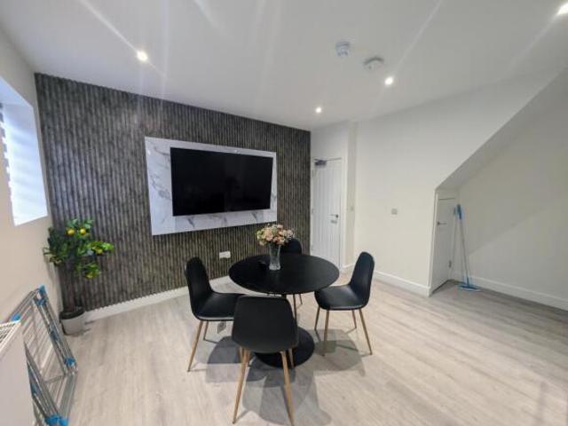1 bedroom house share for rent in New Lane, Eccles Room 5 M30