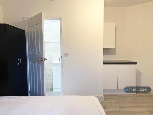 1 bedroom house share for rent in Newlands Avenue, Southampton, SO15