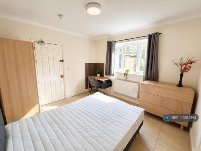 1 bedroom house share for rent in Newmarket Road, Cambridge, CB5