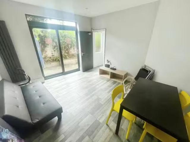 1 bedroom house share for rent in Newry Park, Chester, Cheshir.