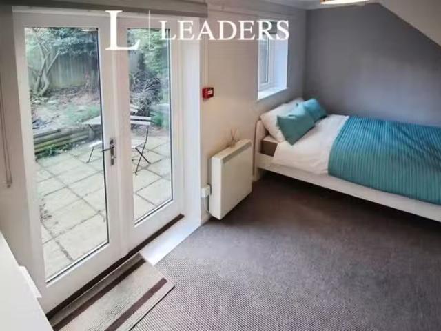 1 bedroom house share for rent in Nicholsons Grove, CO1