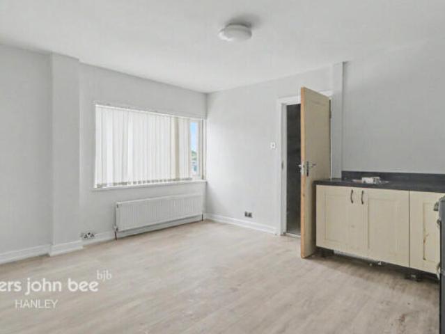 1 bedroom house share for rent in Sneyd Street, STOKE ON TRENT, ST6