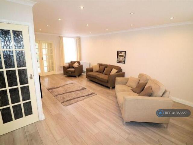1 bedroom house share for rent in South Road, Erith, DA8