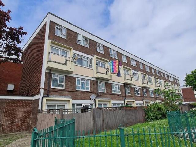 1 bedroom house share for rent in Sackville Street, Southsea, PO5