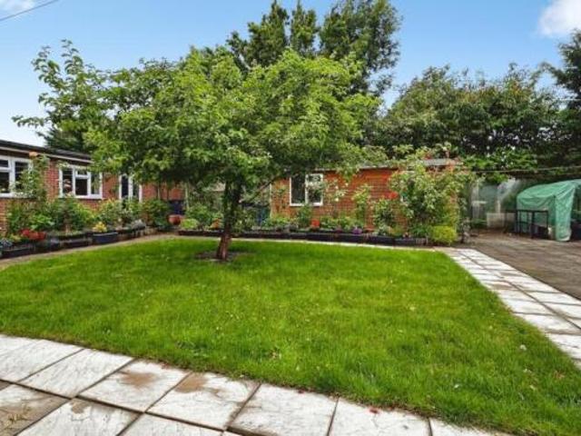 1 bedroom house share for rent in Saffron Close, Earley, Reading, RG6