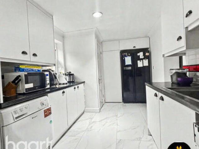 1 bedroom house share for rent in Saffron Close, READING, RG6