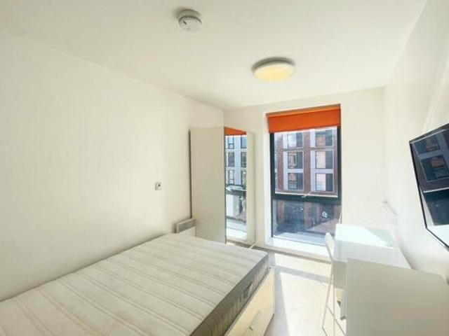 1 Bedroom House Share For Rent In Salford