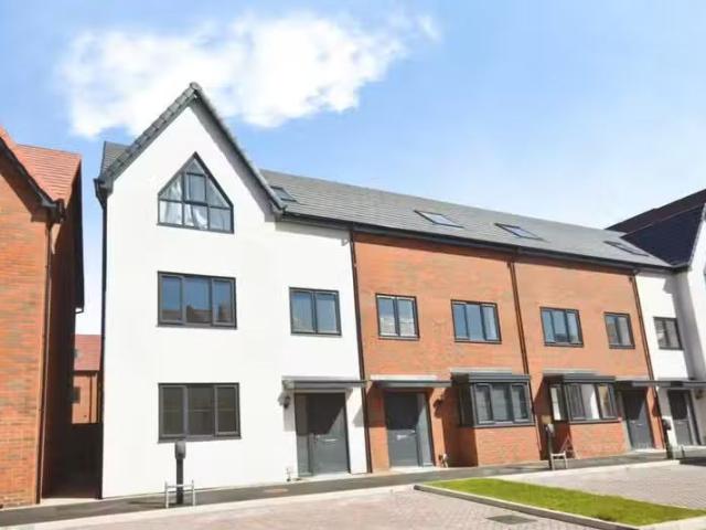 1 bedroom house share for rent in Sanders Lane, Aylesbury, Buc.