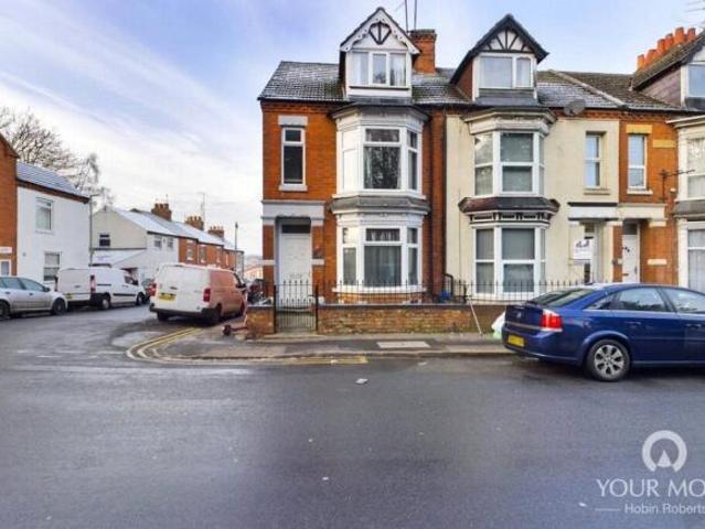 1 bedroom house share for rent in Semilong Road, Northampton, NN2