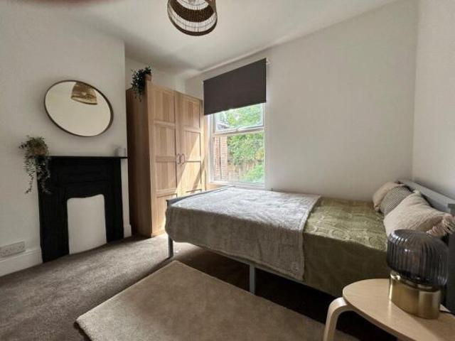 1 bedroom house share for rent in Sharrowvale Road, S11