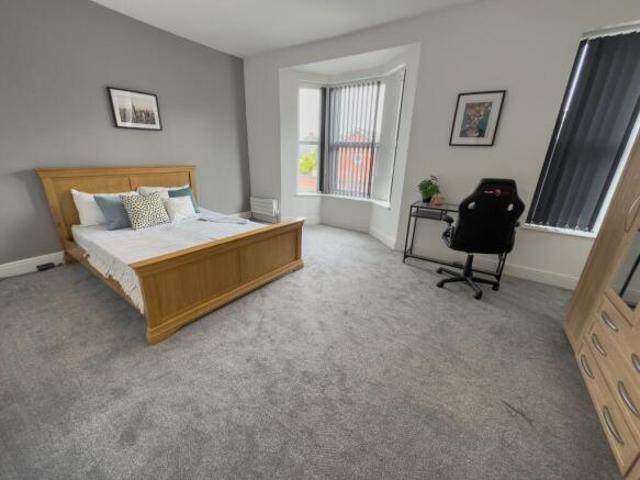 1 bedroom house share for rent in Sheil Road, L6 3AB, L6