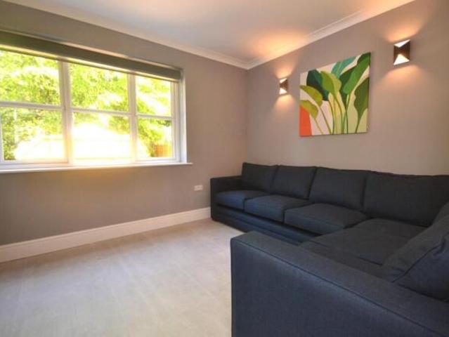 1 bedroom house share for rent in Shinfield Road, Reading, RG2