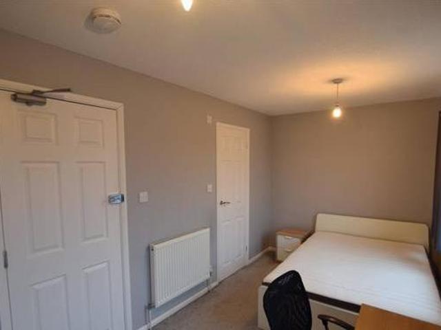 1 bedroom house share for rent in Spring Terrace Reading Berkshire RG2