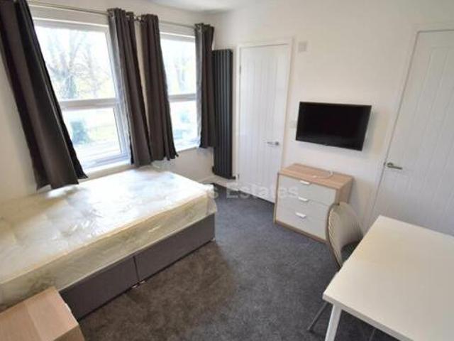 1 Bedroom House Share For Rent In St Bartholomews Road