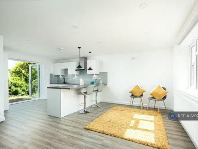 1 bedroom house share for rent in St Johns Crescent, Bristol.