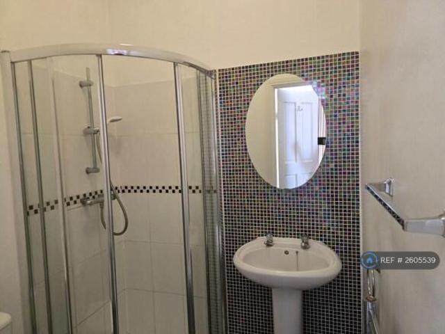 1 bedroom house share for rent in Station Road, Sidcup, DA15