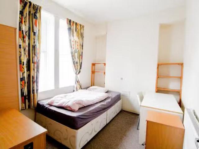 1 bedroom house share for rent in Stow Hill, Treforest, Pontyp.