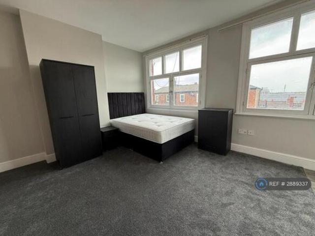 1 bedroom house share for rent in Sunny Bar, Doncaster, DN1