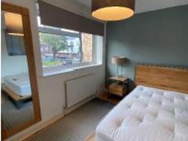 1 bedroom house share for rent in Surbiton, KT5