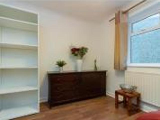 1 bedroom house share for rent in Surbiton, KT5