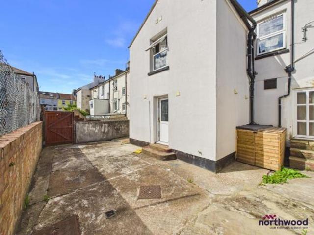 1 bedroom house share for rent in Susans Road, Town Centre, Eastbourne, BN21