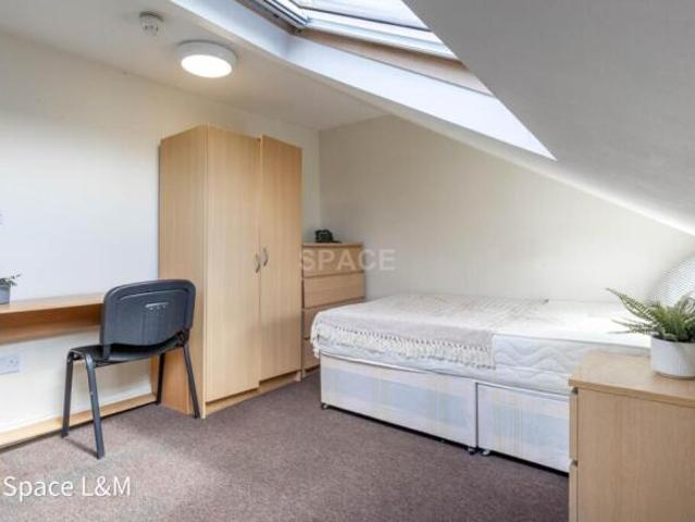 1 bedroom house share for rent in Swainstone, Reading, Berkshire, RG2 0DX, RG2