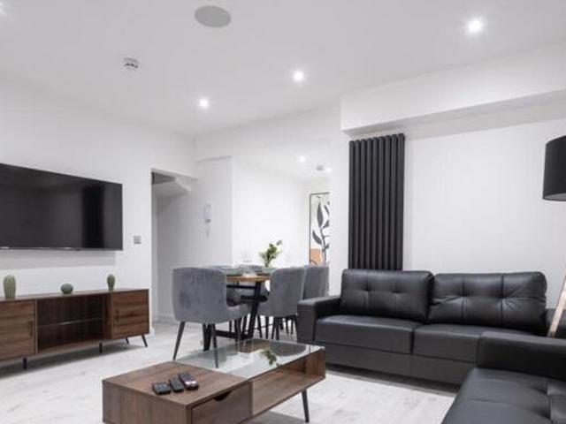 1 Bedroom House Share For Rent In Swansea, Wales