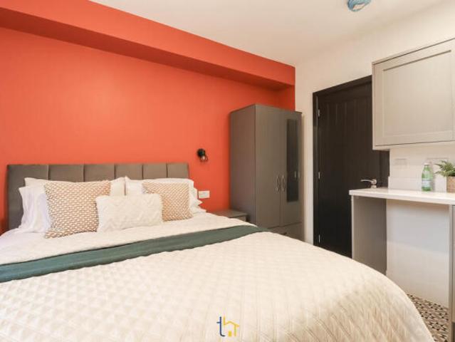 1 bedroom house share for rent in Sweetbriar Road, Leicester, LE3
