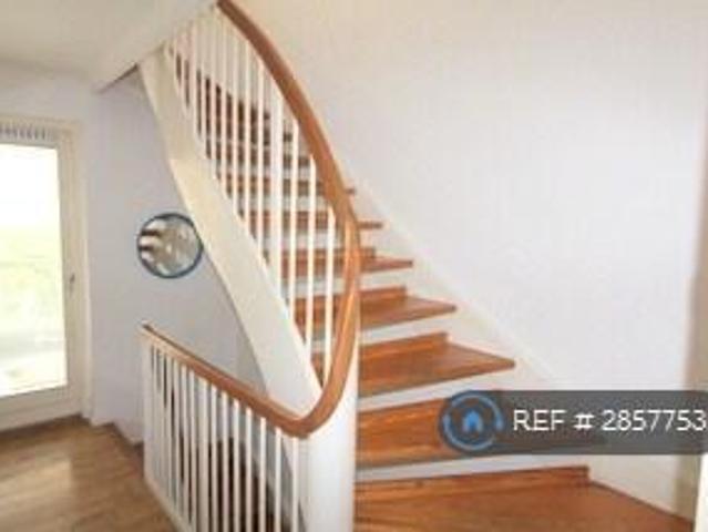 1 bedroom house share for rent in Princes Court, London, SE16