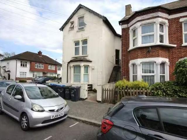 1 bedroom house share for rent in Quadrant Road, Thornton Heat.