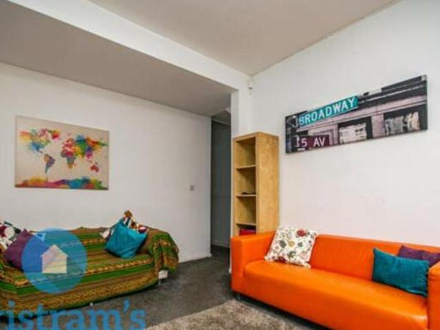 1 Bedroom House Share For Rent In Queens Road
