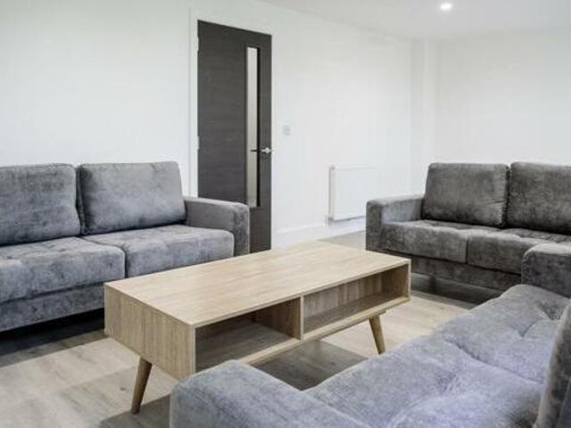 1 Bedroom House Share For Rent In Queens Road East, Beeston