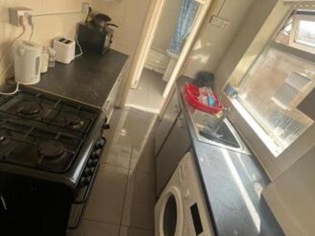 1 bedroom house share for rent in R1 & R4 Available in Small Heath, B10