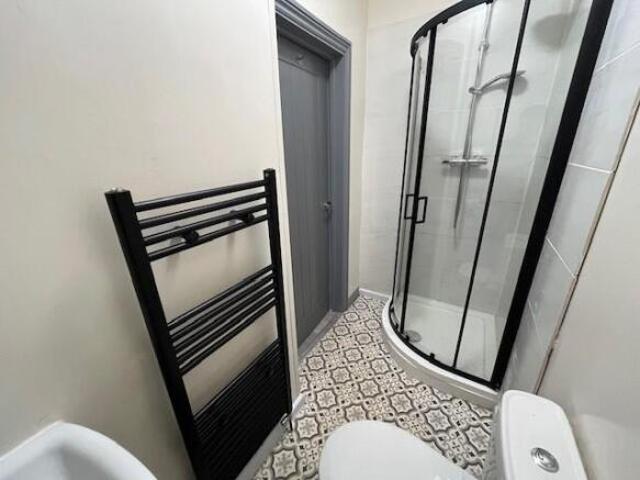 1 bedroom house share for rent in Rochester Street, Chatham. ME4