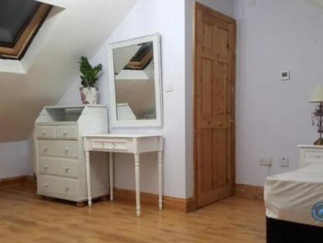 1 Bedroom House Share For Rent In Romford