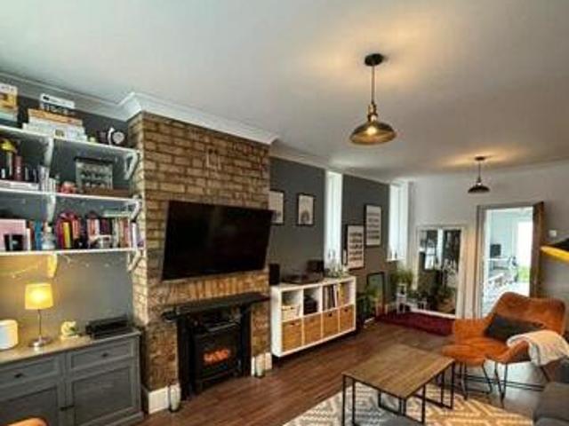 1 Bedroom House Share For Rent In Romford