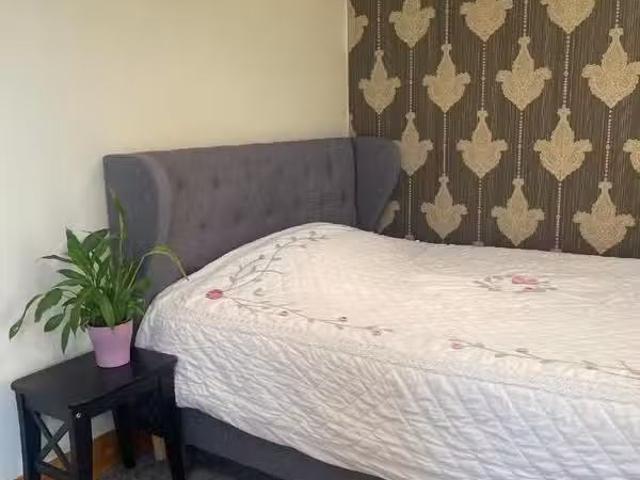 1 bedroom house share for rent in Romford Road, London, E12
