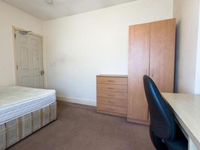 1 bedroom house share for rent in Room 4, Basingstoke Road, Reading, RG2