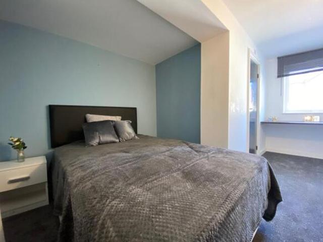 1 bedroom house share for rent in Room 4, Church Street, Bentley, Doncaster, DN5