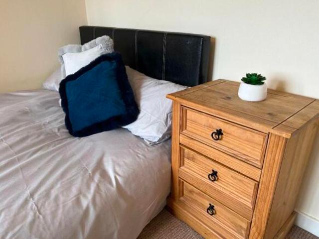 1 bedroom house share for rent in Room 4, Circus Drive, CB4
