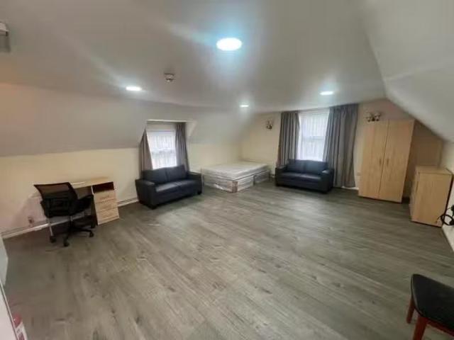 1 bedroom house share for rent in Room 4, Susinteraction Lodge.
