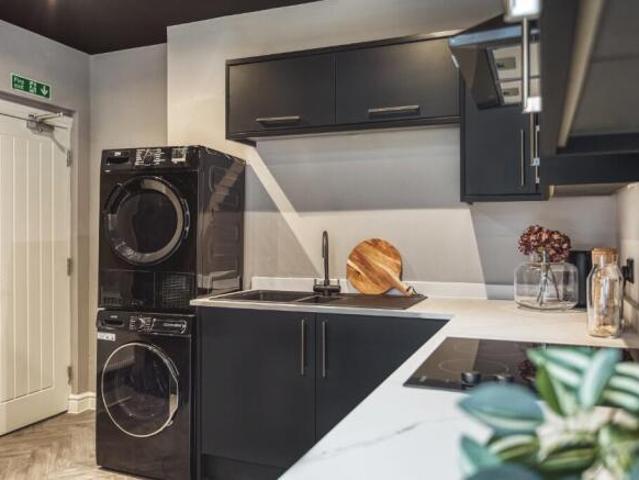 1 bedroom house share for rent in Room 4, Warner Street, DE22