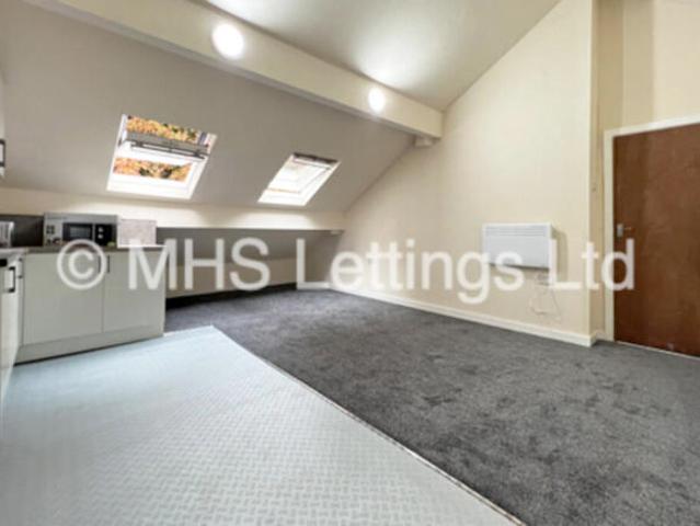 1 bedroom house share for rent in Room 4, 43 Regent Park Terrace, Leeds, LS6 2AX, LS6