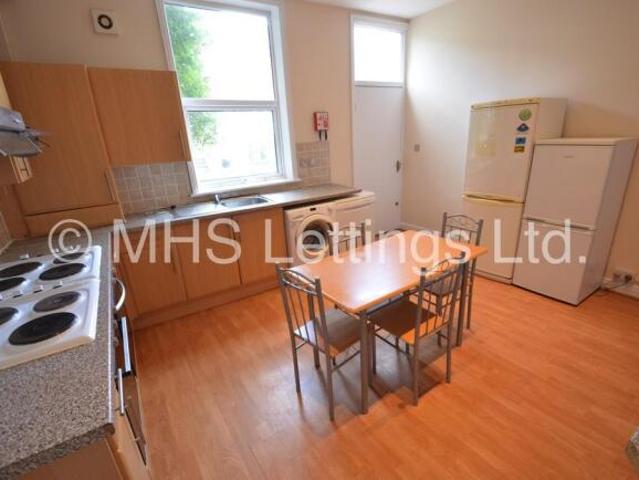 1 bedroom house share for rent in Room 4, 5 High Cliffe, Leeds, LS4 2PE, LS4