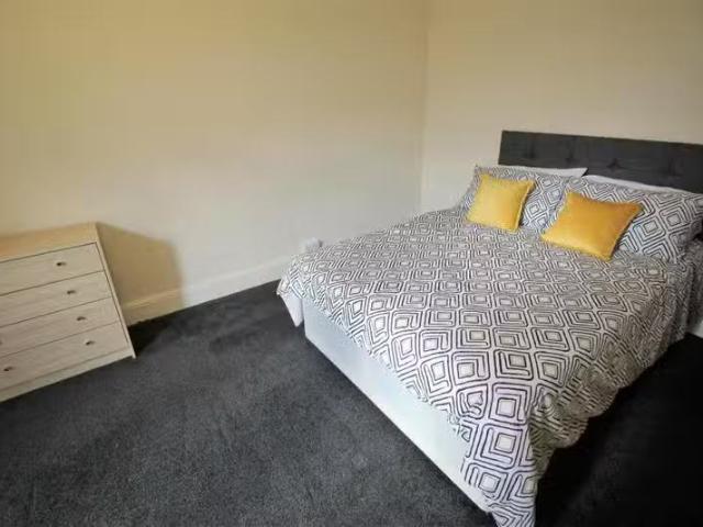 1 bedroom house share for rent in Room 5, Allesley Old Road, C.