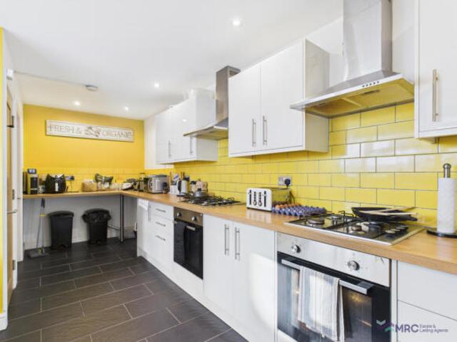 1 bedroom house share for rent in Room 5, Holderness Road, HU9